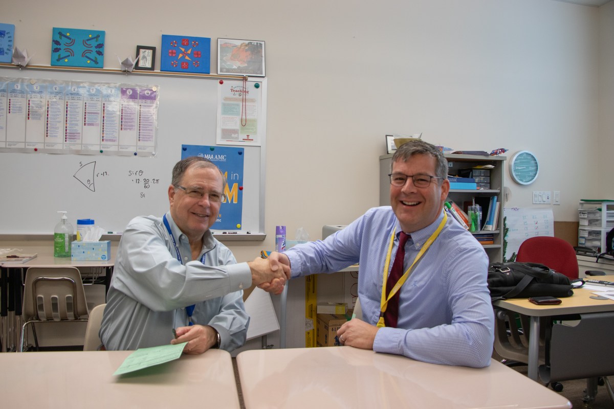 Ursuline Academy Goes to the Polls – THE BEAR FACTS